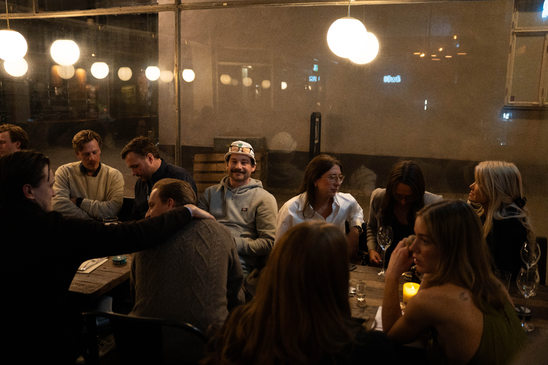 AWEE Visby – Restaurang & aktivitetsbar på Adelsgatan 18