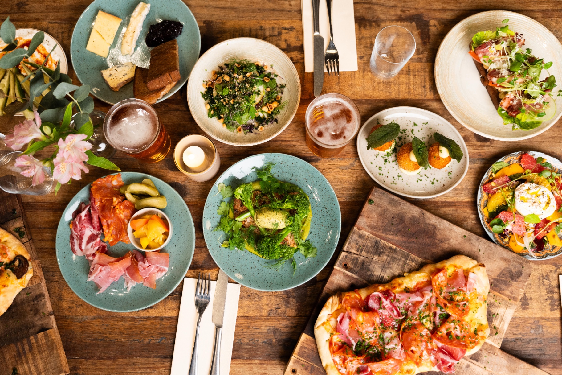 AWEE Visby – Restaurang & aktivitetsbar på Adelsgatan 18