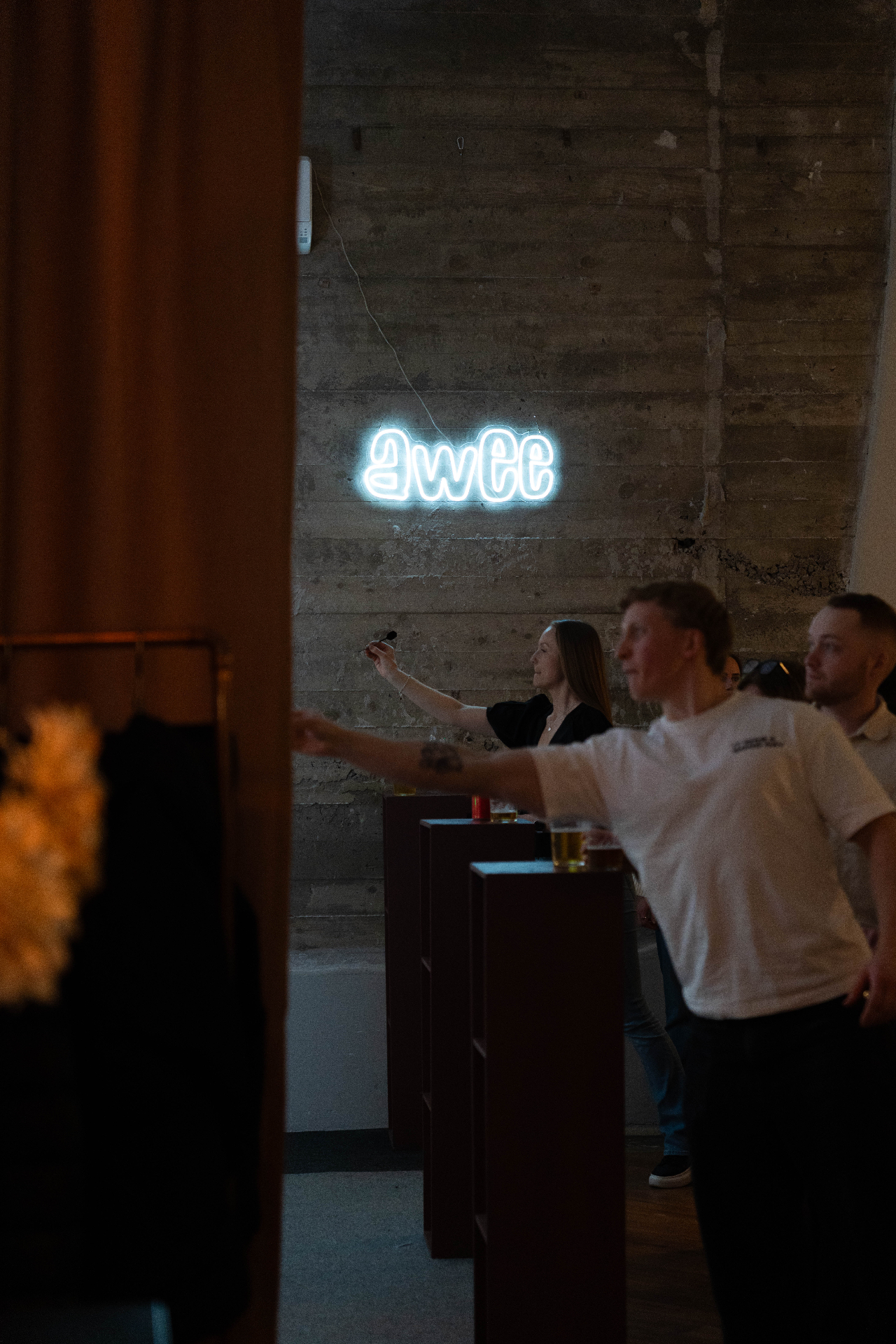 AWEE Visby – Restaurang & aktivitetsbar på Adelsgatan 18